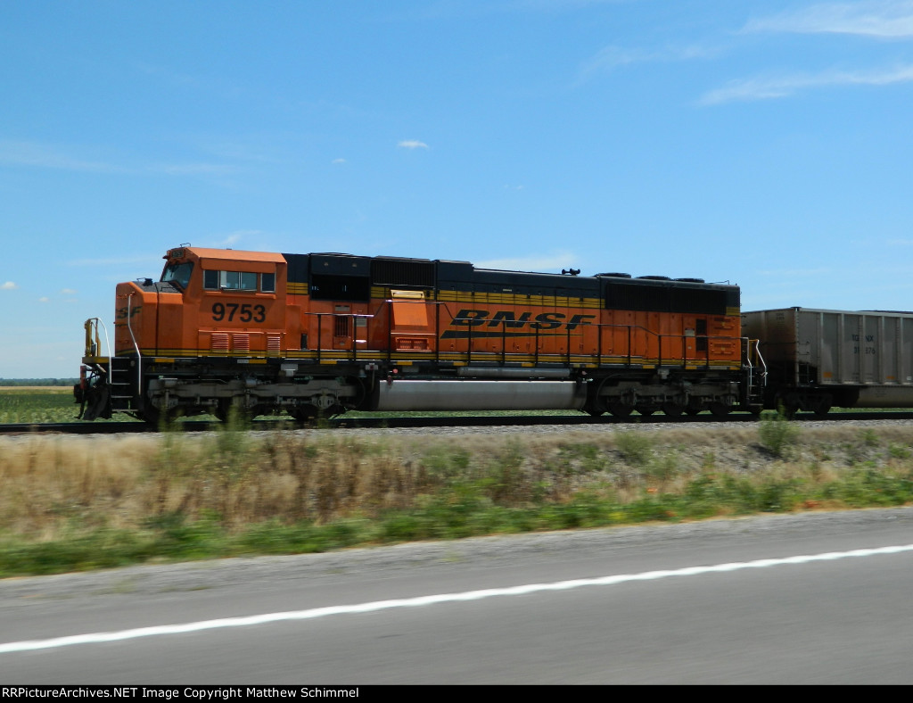 Pacing The BNSF 9753 - DPU
